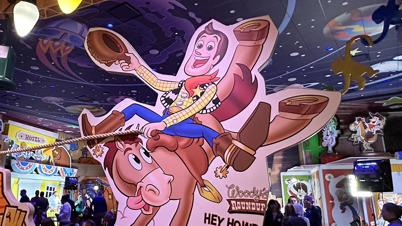 Walt Disney World’s Roundup Rodeo Offers Up a BBQ Restaurant, Toy Story ...