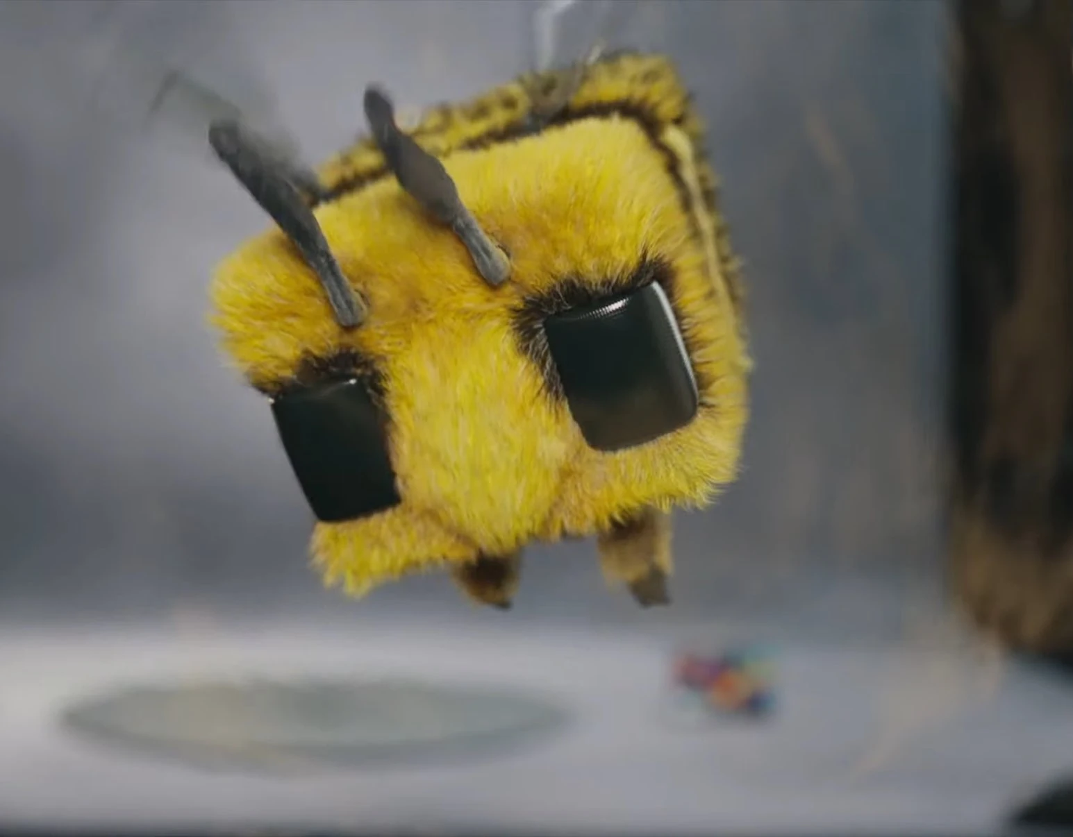 First look at a Bee in the live-action ‘MINECRAFT’ movie | Fandom