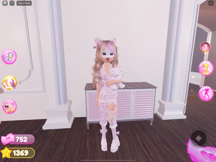 Discuss Everything About Dress To Impress Wiki | Fandom