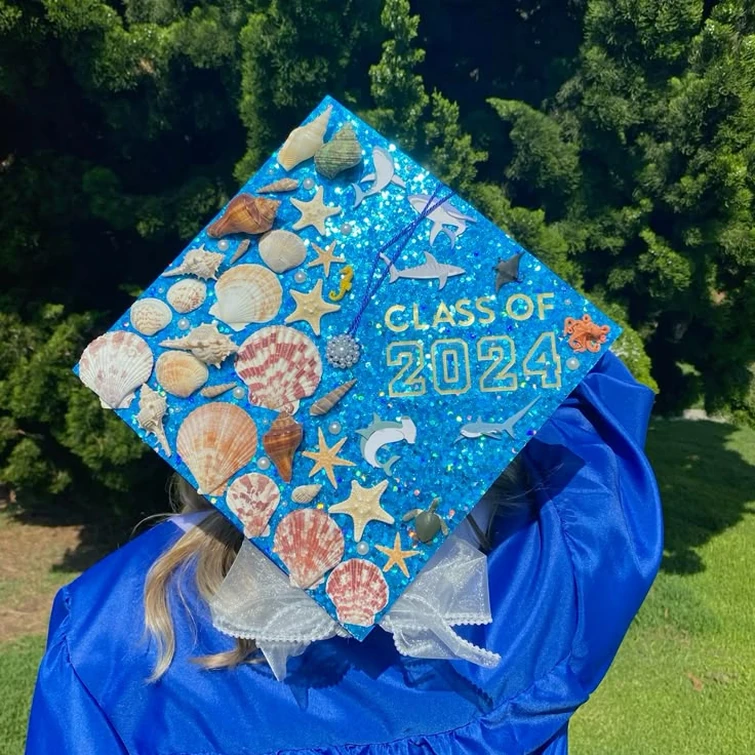 Female Characters And Their Graduation Hat Toppers (Miraculous AU) | Fandom