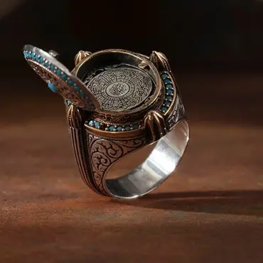 What kind of jewelry should the Magpie Miraculous be? | Fandom