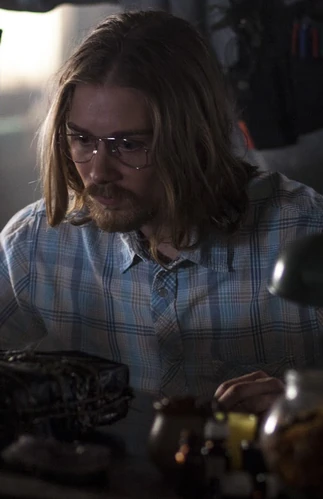 there has never been an actor that has been more hippie then this. | Fandom