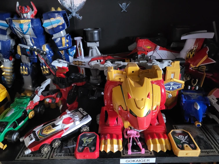 Retro Review: PART 1 - GOKAIGER WEAPONS, MORPHERS, KEYS | Fandom