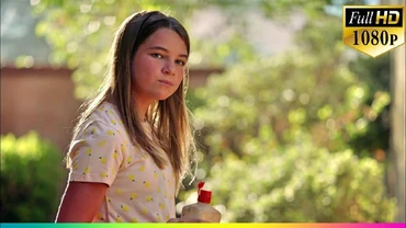 Who's the most beautiful of those 2 (round 5)? Kaley Cuoco or Raegan ...