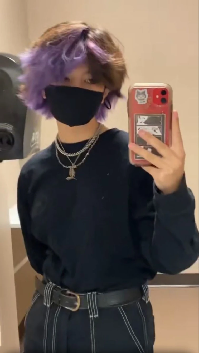 Send me images of short female/gender nuetral haircuts. | Fandom