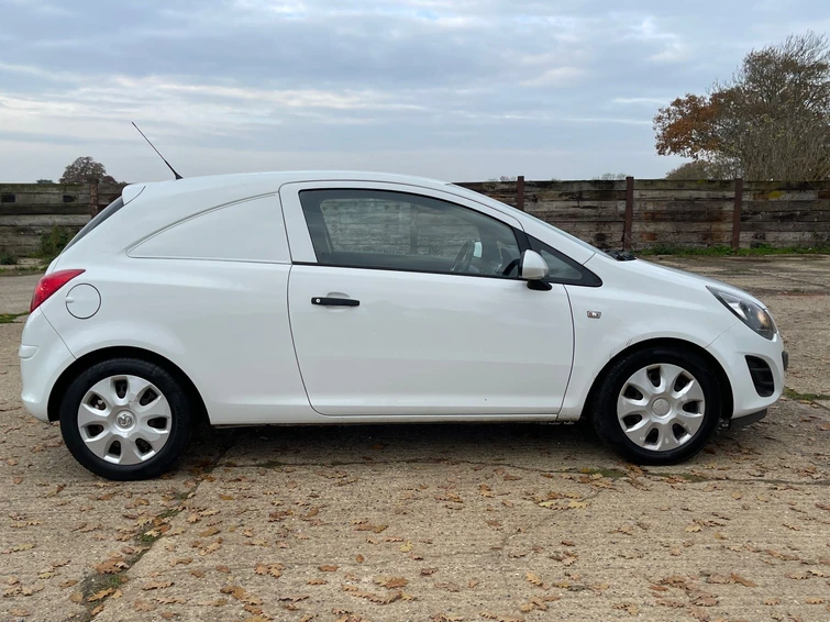 Weird Stuff Part 1: Hatchback Vans | Fandom
