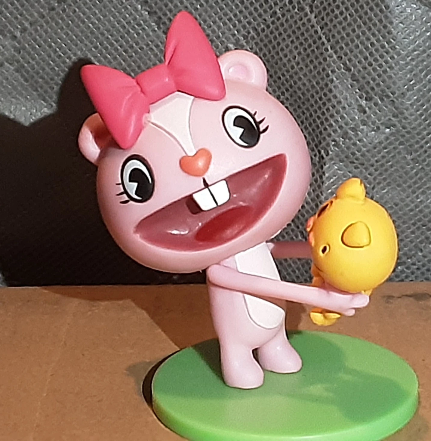 HTF mini figure world photos | Fandom