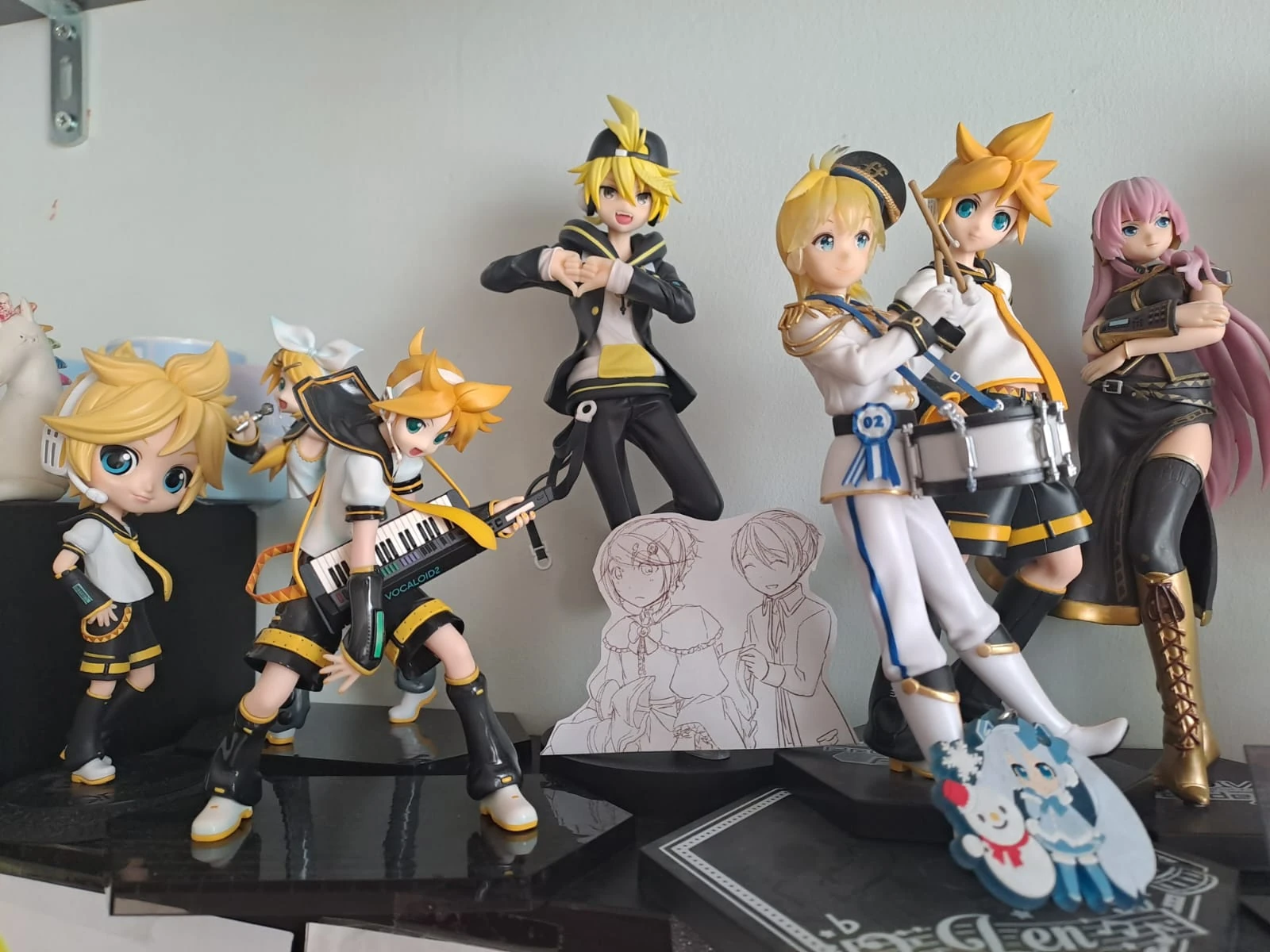 Some of my Len's figures | Fandom