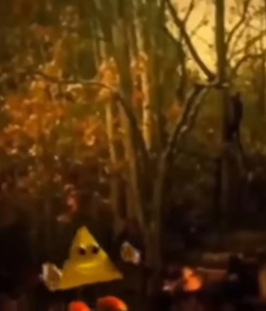 bill cipher was outside 😱😱😱😳😳😳😱😳😳😱😳😳😳 | Fandom
