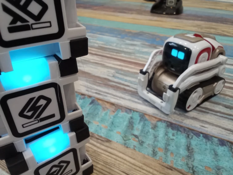 COZMO | Fandom