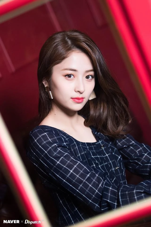 Heo Yoonjin | 48 & 46 Group Fanmade Wiki | Fandom