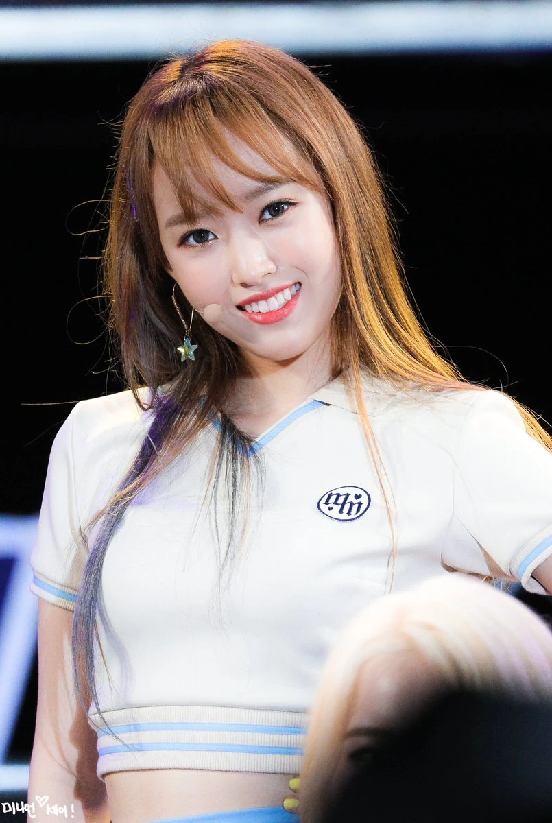 Lee Seojeong | 48 & 46 Group Fanmade Wiki | Fandom