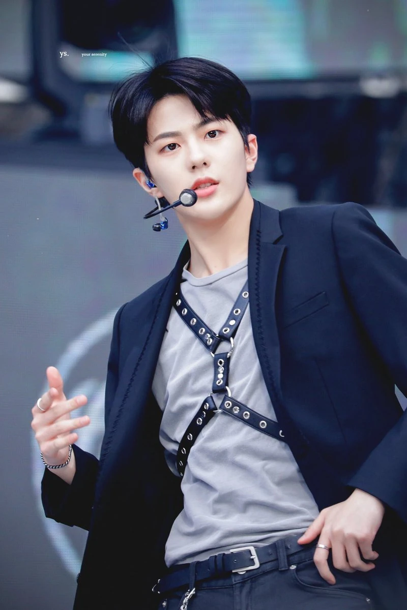 Team W | 48 & 46 Group Fanmade Wiki | Fandom