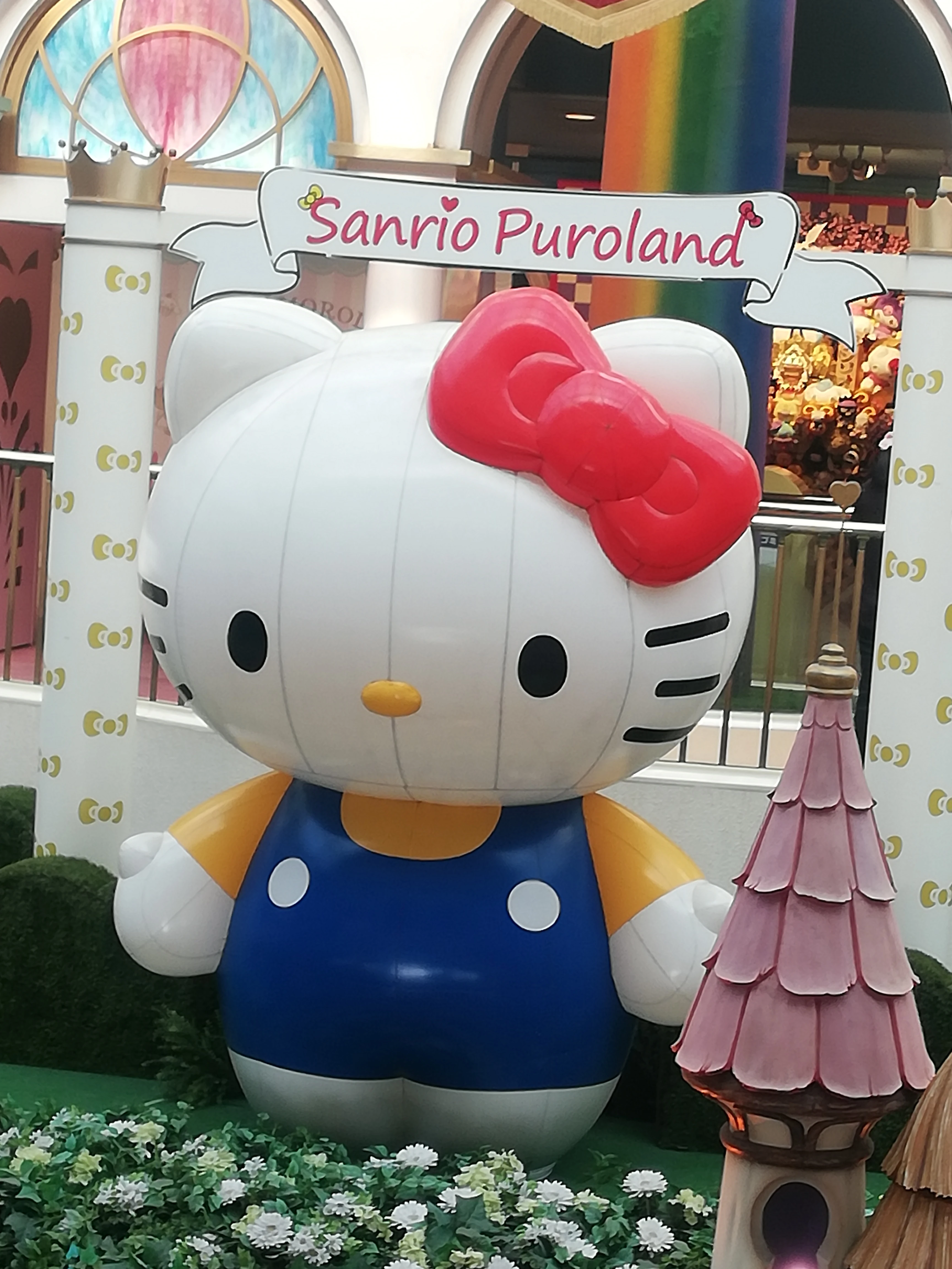 My Report on the inside of Sanrio Puroland. Take a look at the photos ...
