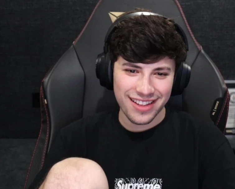 hellloooo???!!! | Fandom