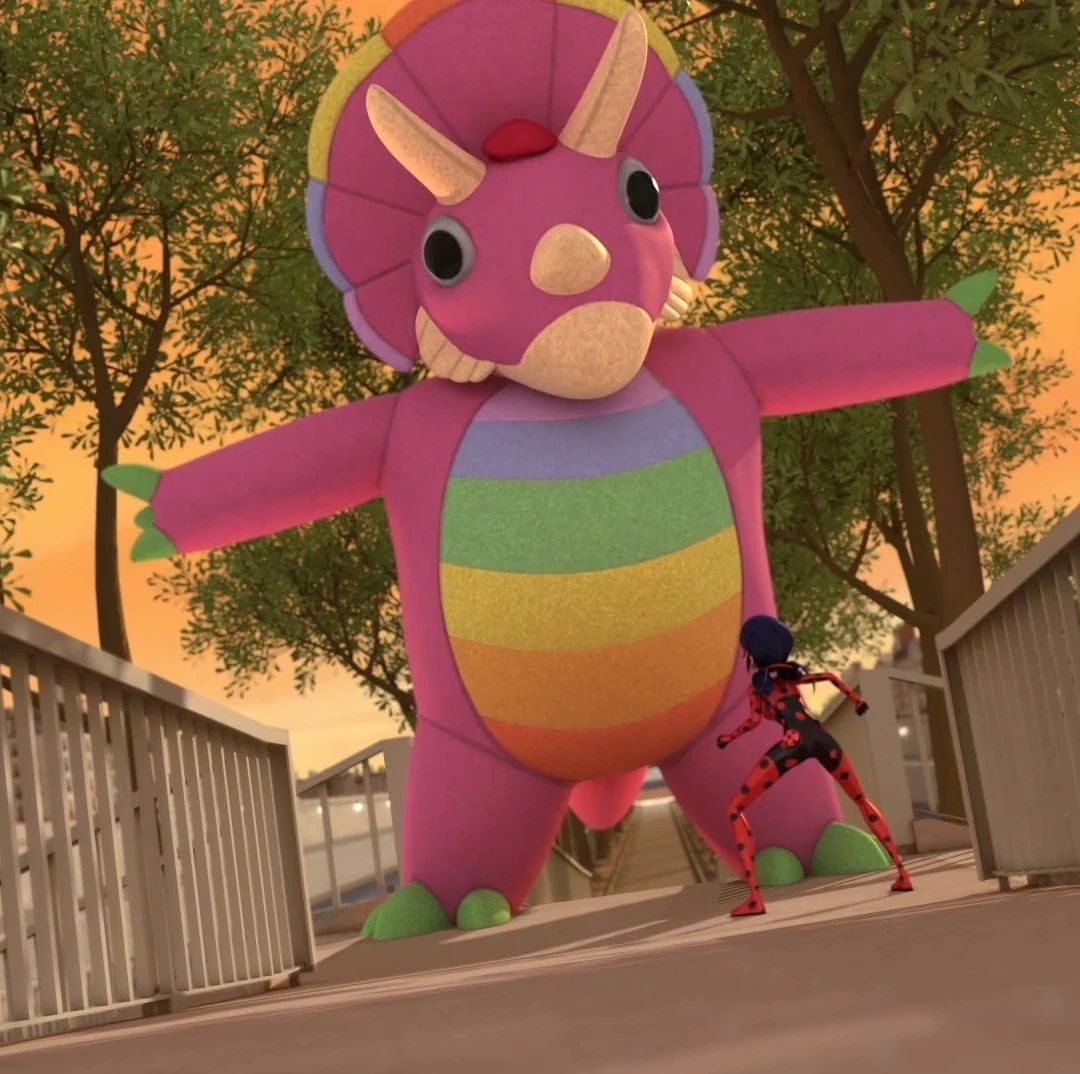 Mr. Huggly 💝👑 | Fandom