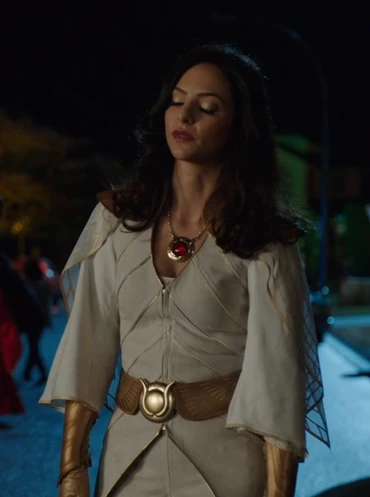 Which suit is more iconic for Zari Tomaz? (Not Tarazi) | Fandom