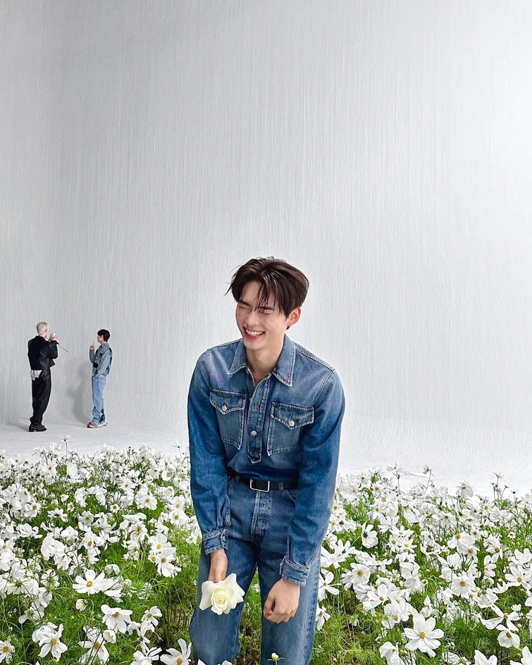 Discuss Everything About Kpop Wiki | Fandom