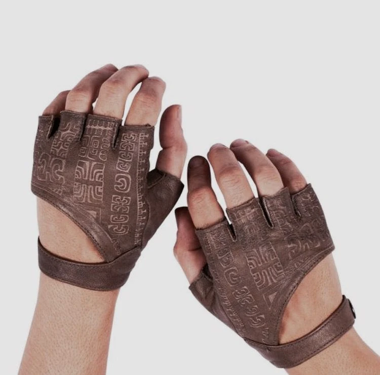 Advanced Runic Item - Gloves of the Glyph | Fandom