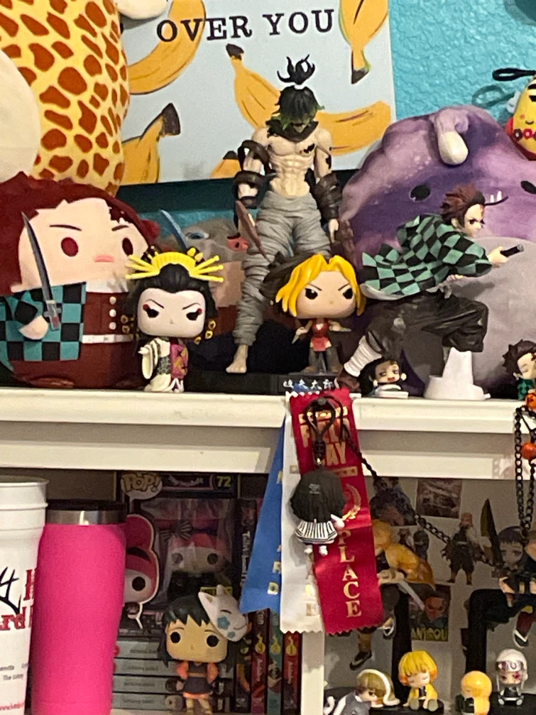 This is what 100$ gets you in a mall | Fandom