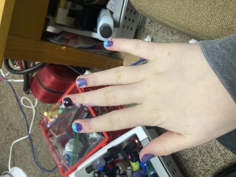 Here's the finished nails! | Fandom