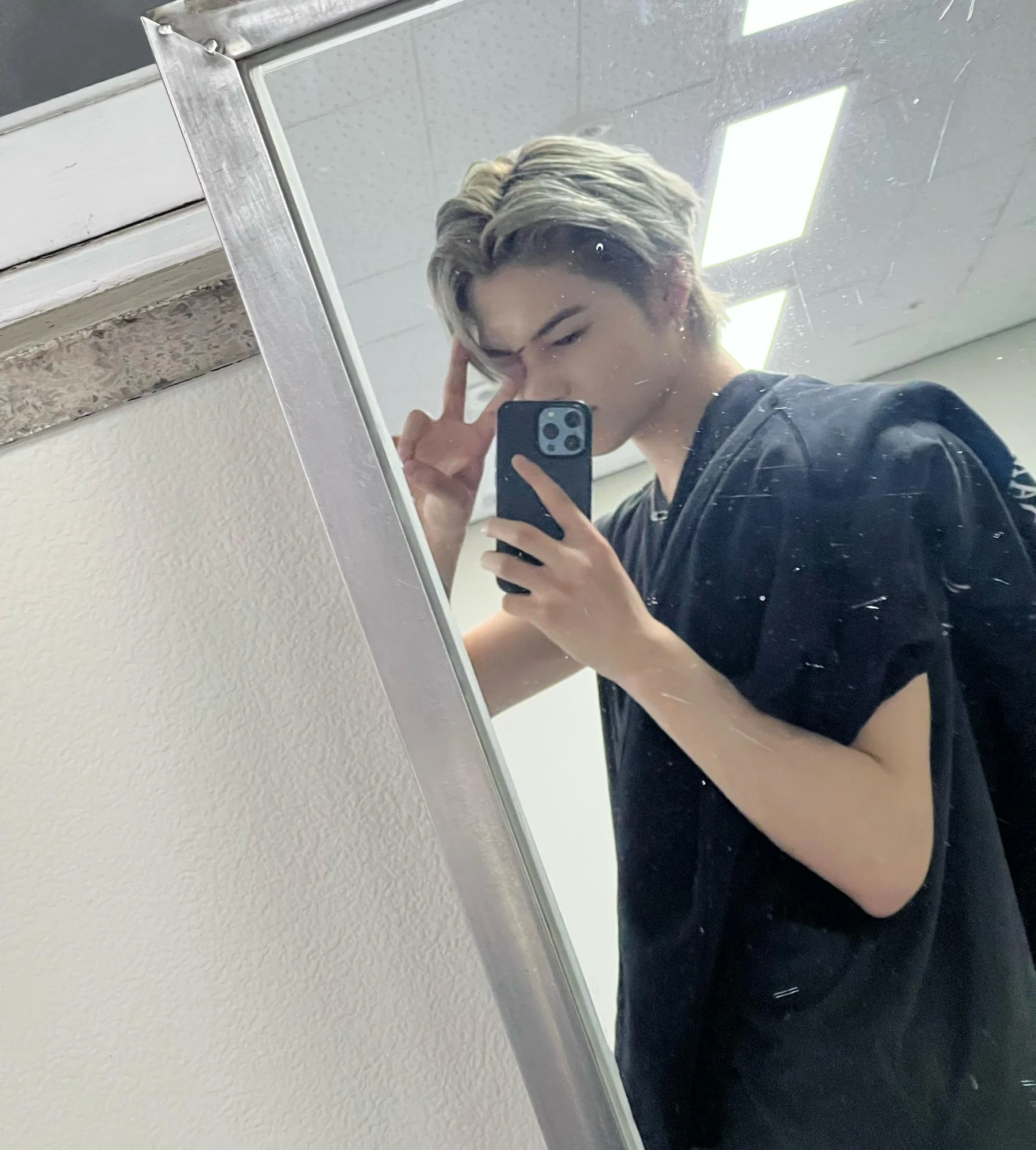 "Crossing Paths with a CEO:An International Love story " Niki Enhypen ...