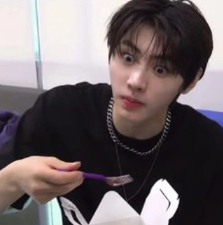 Random K-POP Image #31 | Fandom