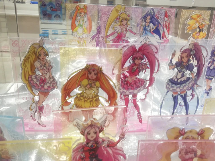The "Hirogaru Sky! PreCure" team's 20th anniversary acrylic stands is ...