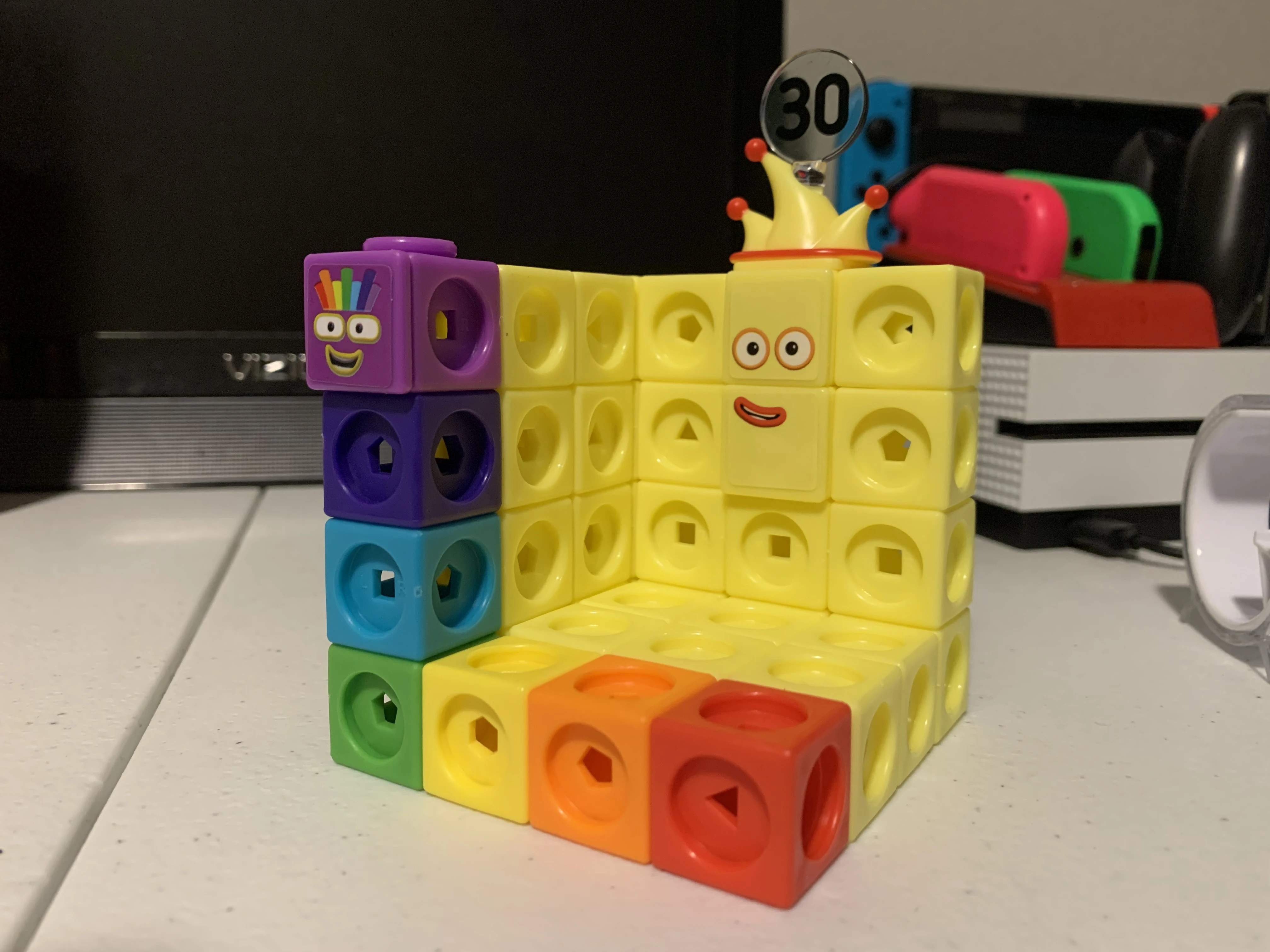 Central hexagonal 37 | Fandom