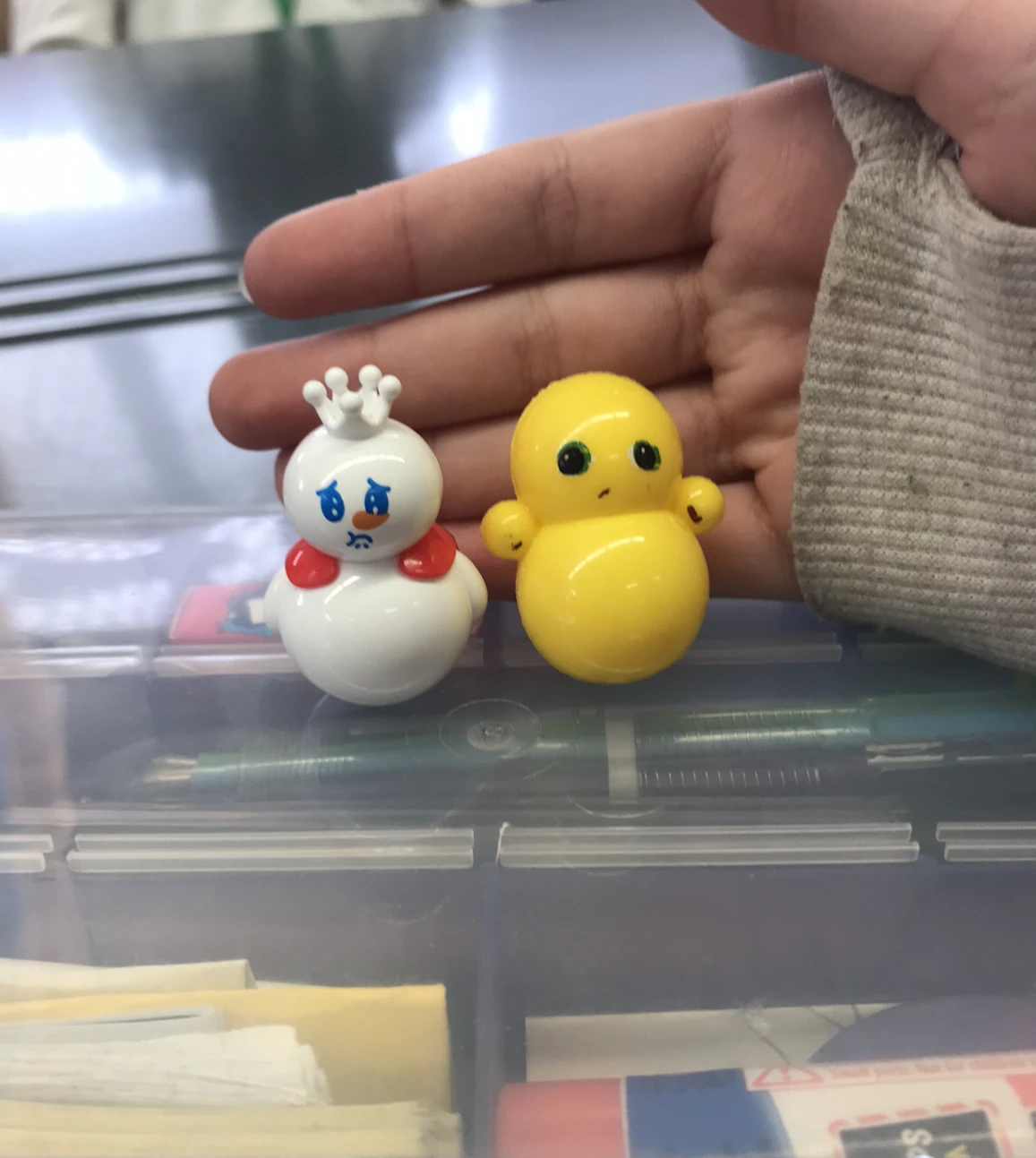 my friends FAT YELLOW wobble child next to my FAT WHITE wobble child ...