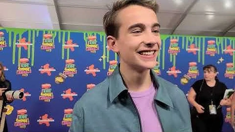 Wolfgang Schaeffer at The Kids Choice Awards 2024 video 02 | Fandom