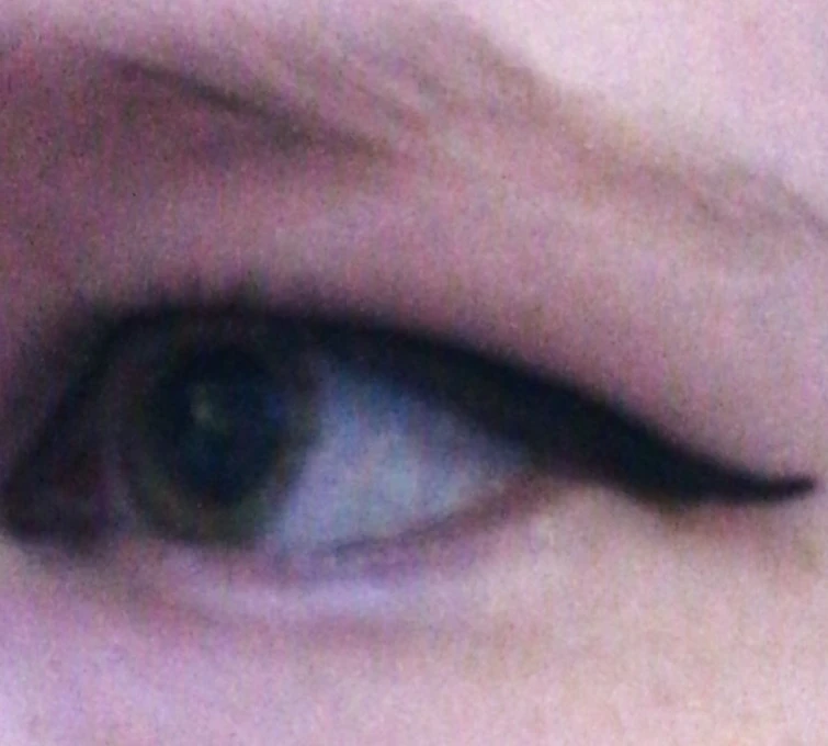 TIN EYE REVEAL?! :0/ Rate how I do my eyeliner | Fandom