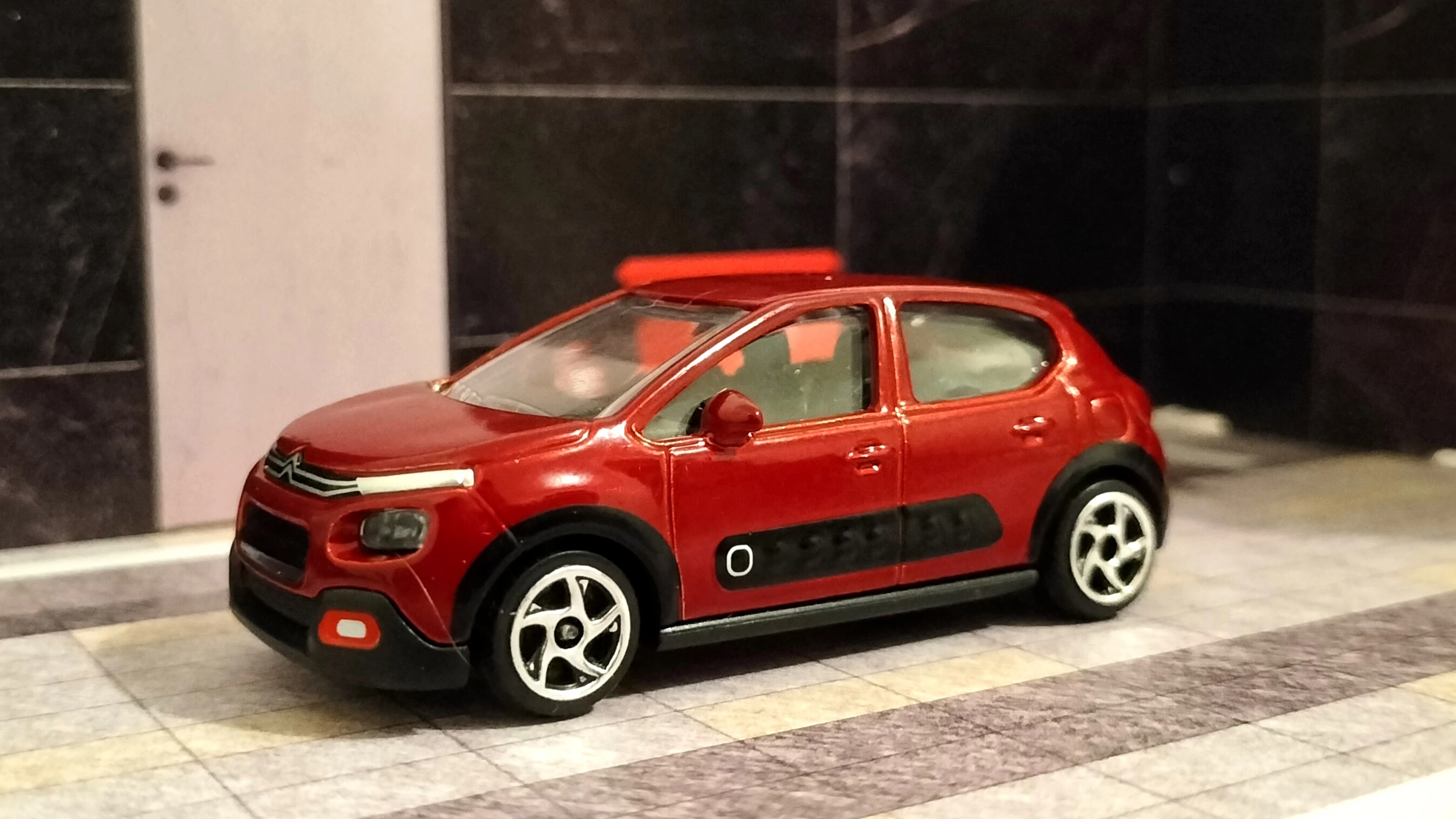 I found an red 2017 Citroën C3 | Fandom