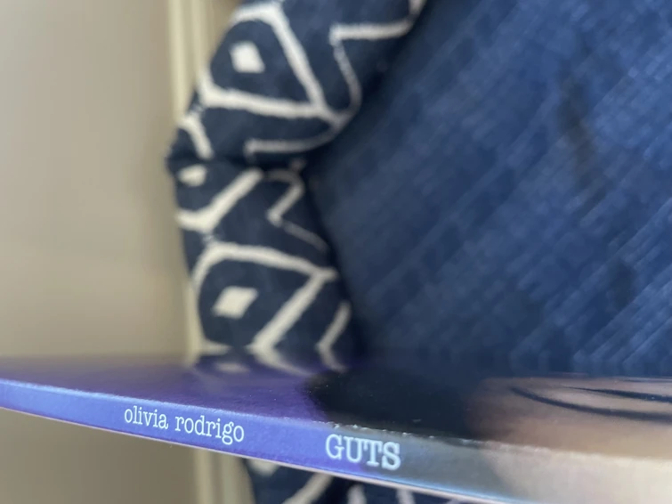 SIGNED VINYL 💜 | Fandom