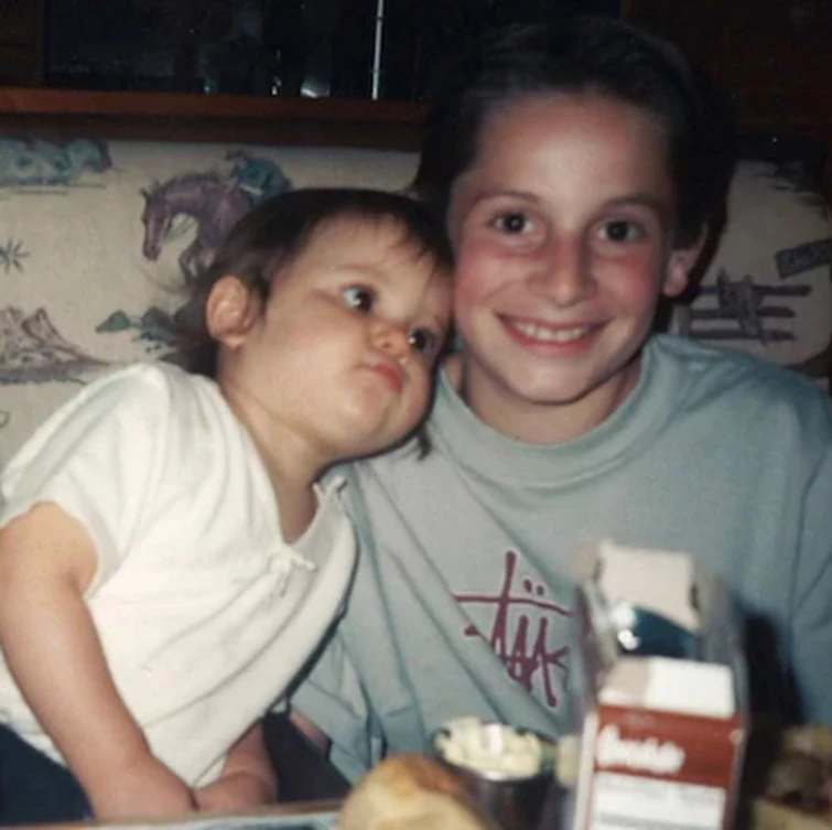 Old ari childhood pics and some rare ones too