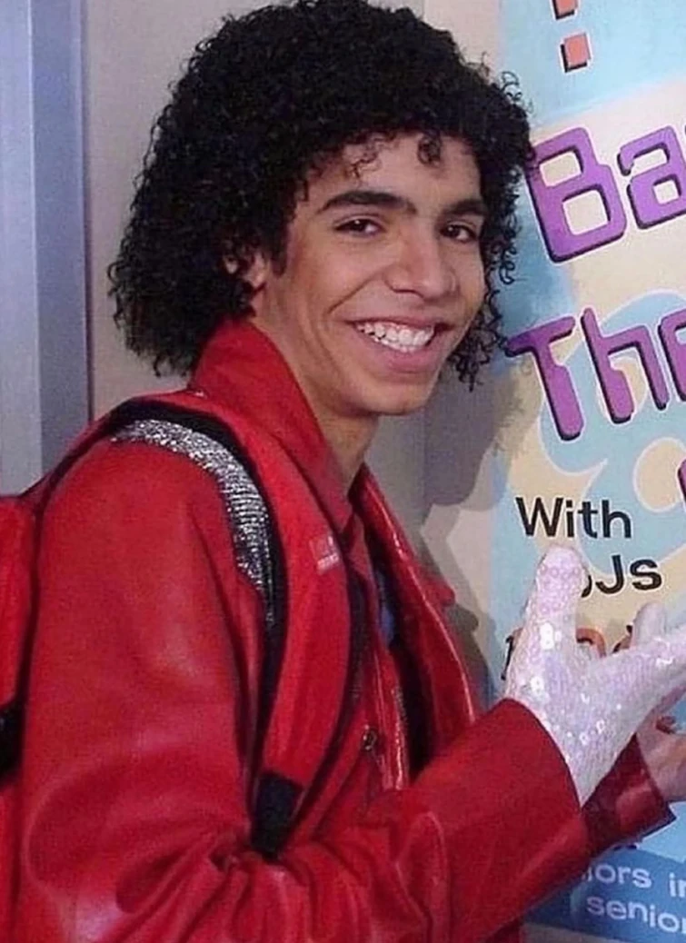 Have you seen this picture of Drake dressing like Michael? | Fandom