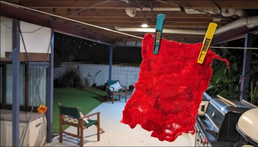 AAAAAAH THEY MUTILATED RED AND HUNG UP HER UP TO DRY!!!!! | Fandom