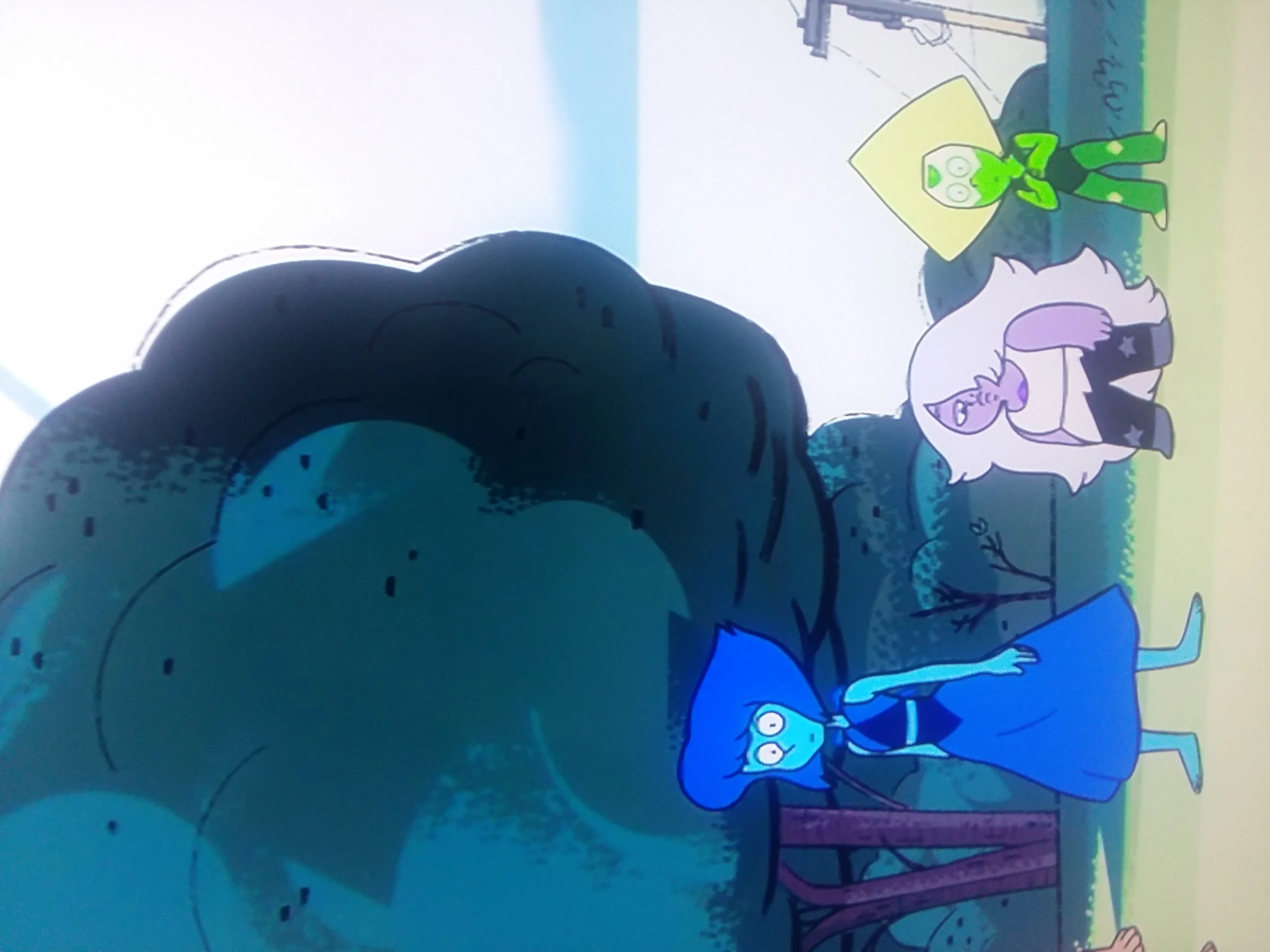 These two picture giving the same vibe | Fandom