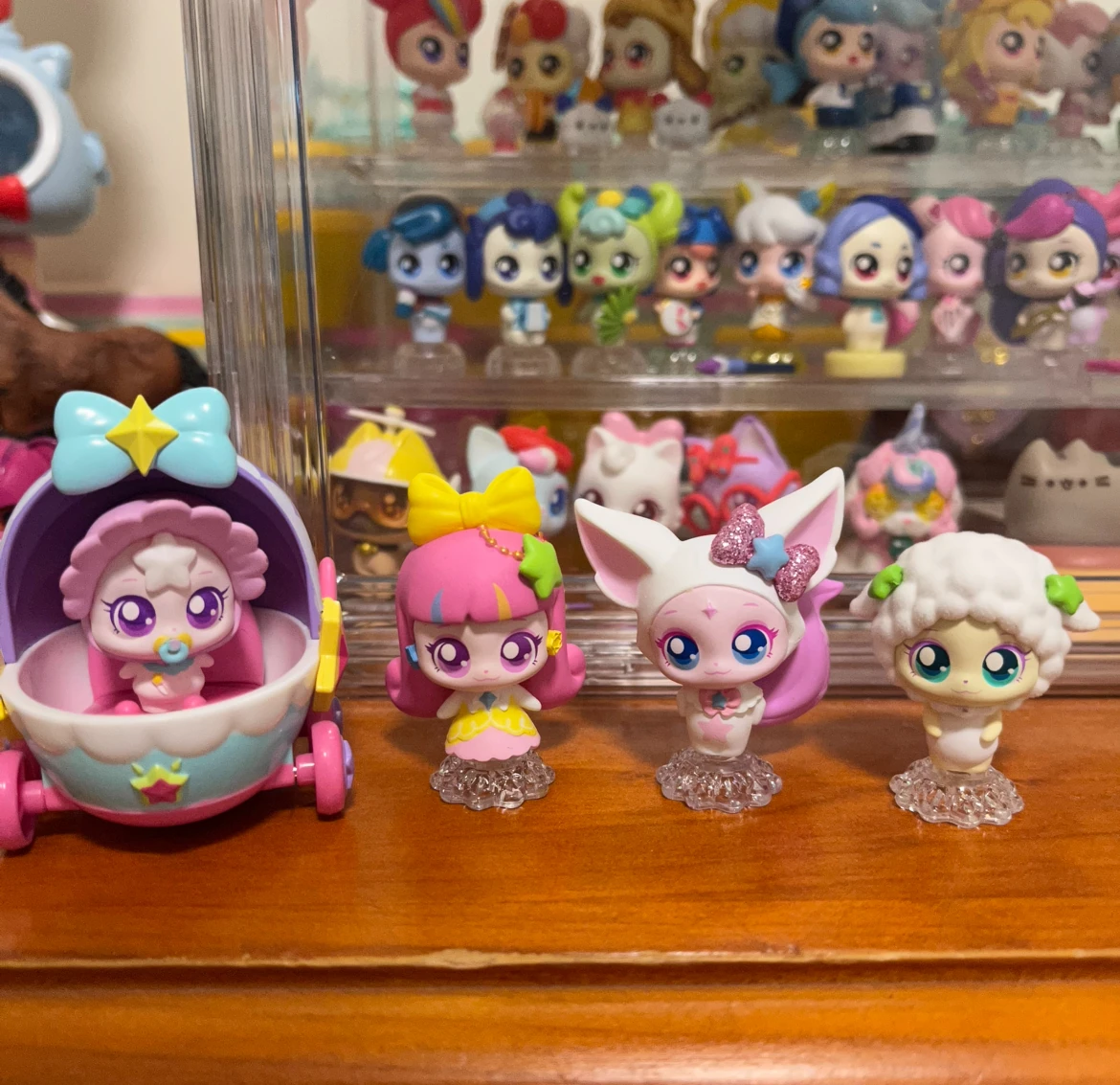 LOOK AT THEM!! | Fandom