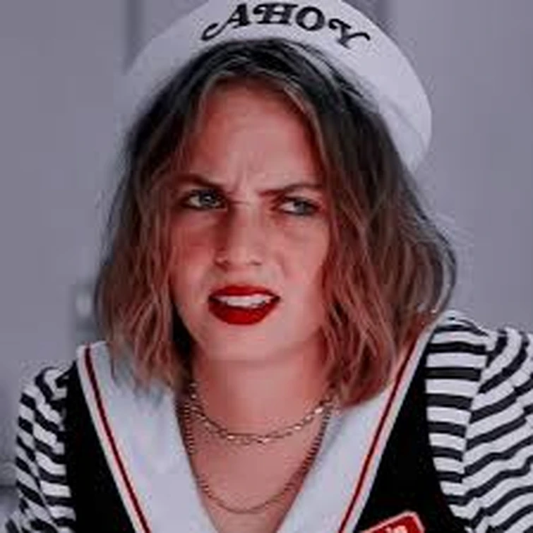 Happy lesbian day! Here’s some robin photos | Fandom