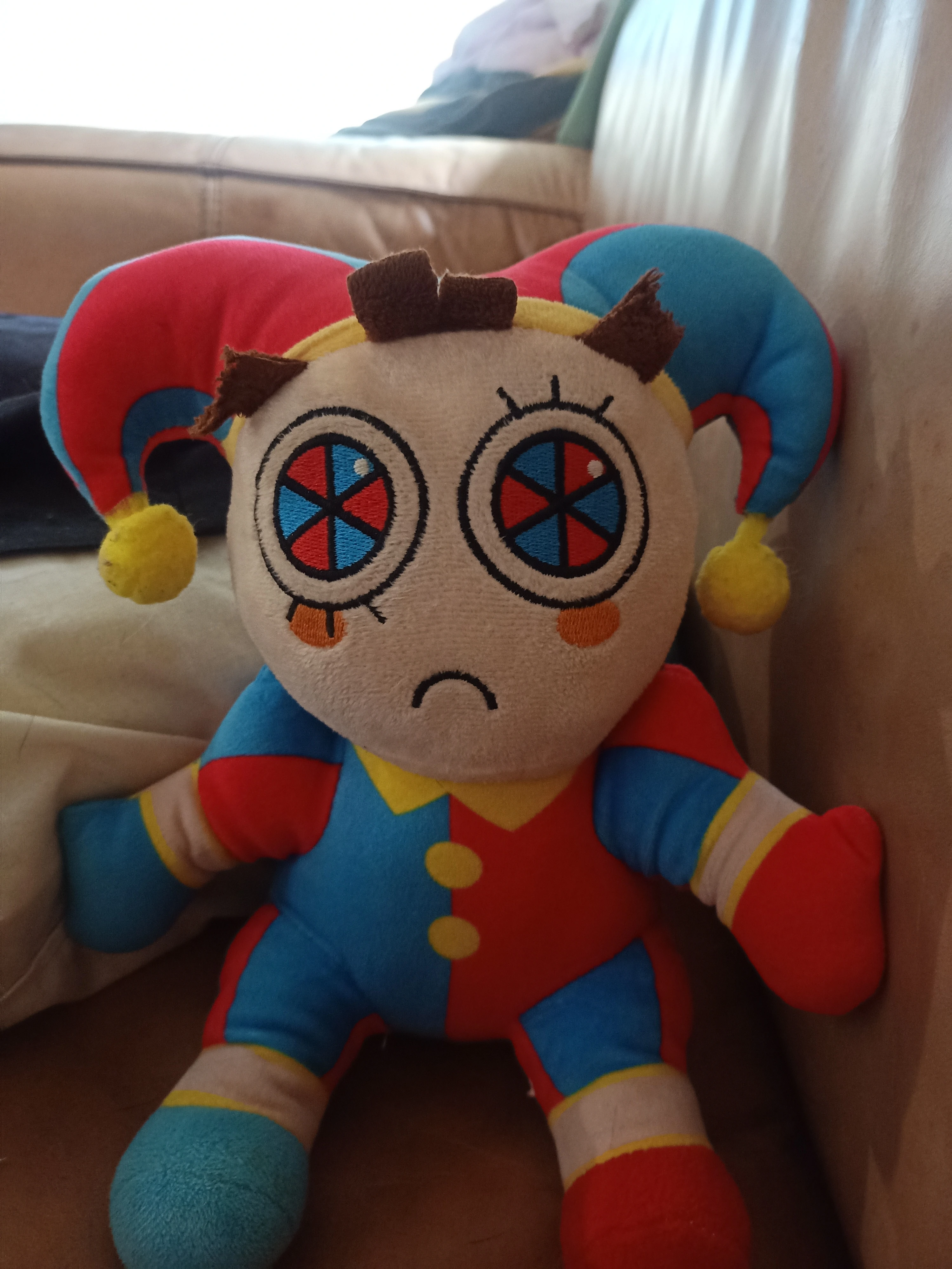 My dog chewed off all the hairs of my bootleg Pomni pls send help | Fandom