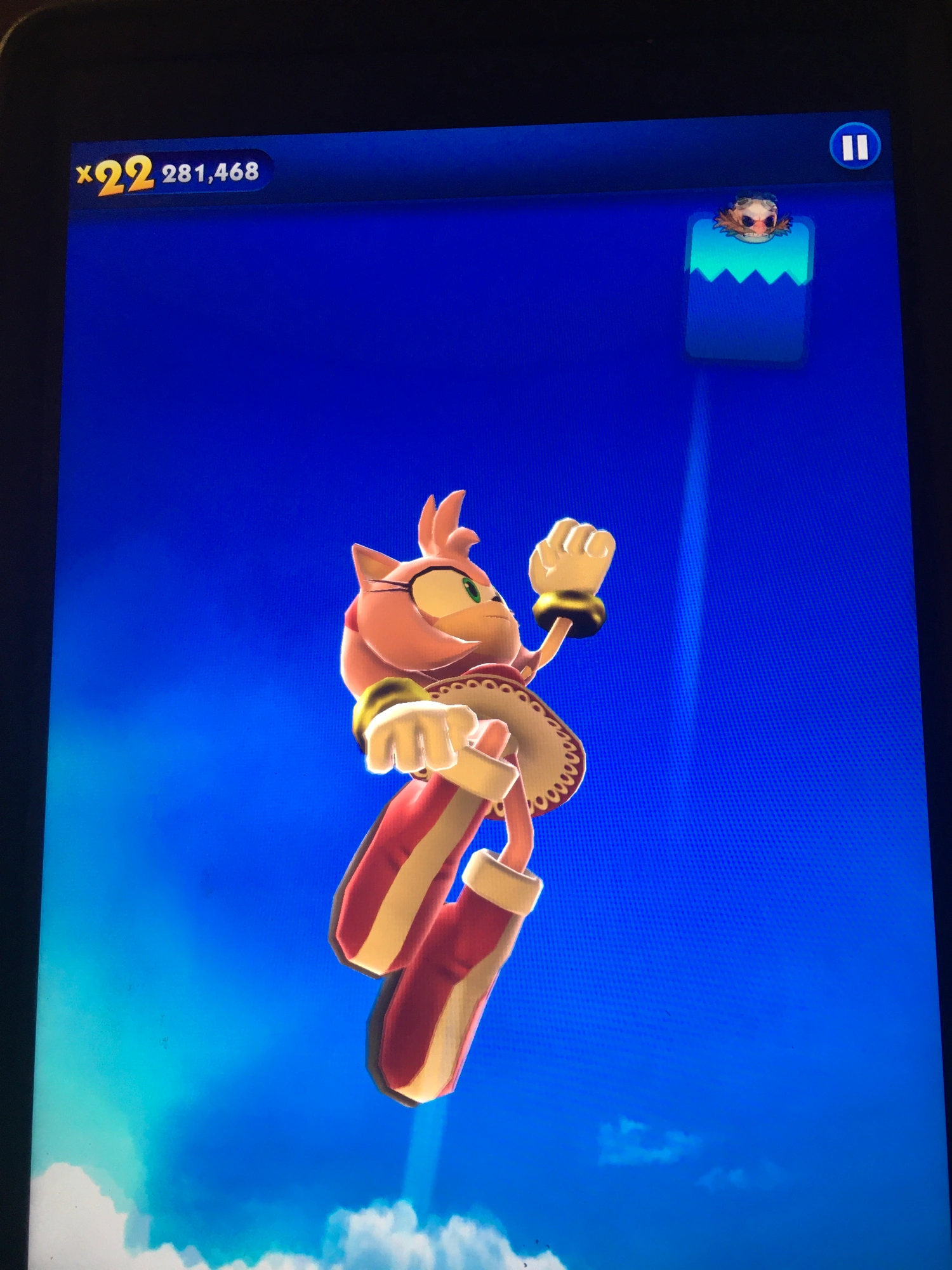 Amy rose after beating a boss in sonic dash | Fandom