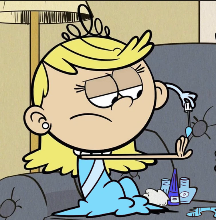 Lola looks so pretty in light blue 😭 | Fandom