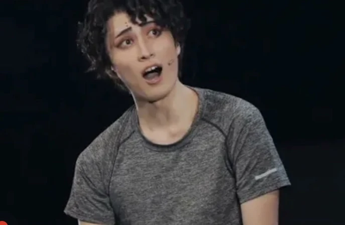 I literally can not be the only one who sees Wilbur in this: | Fandom