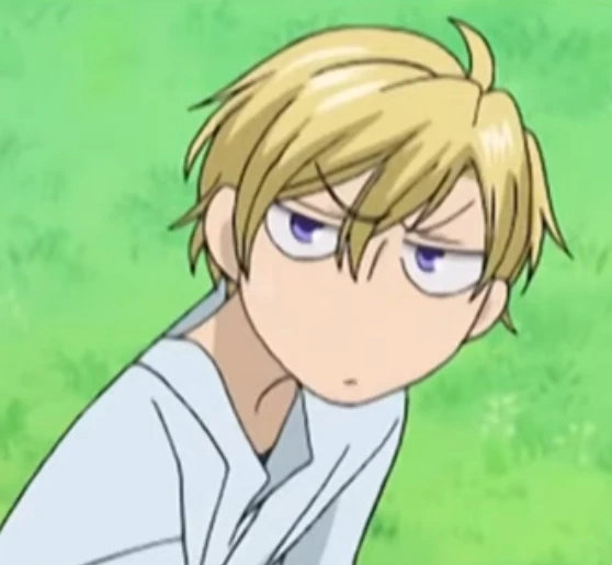 Anyone else get paranoid when u see someone without a pfp on ur notifs ...