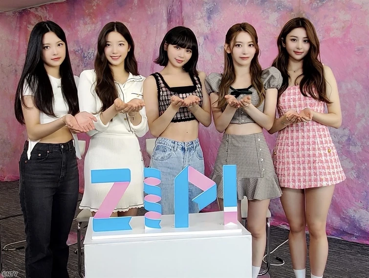 Your daily LESSERAFIM #31 | Fandom