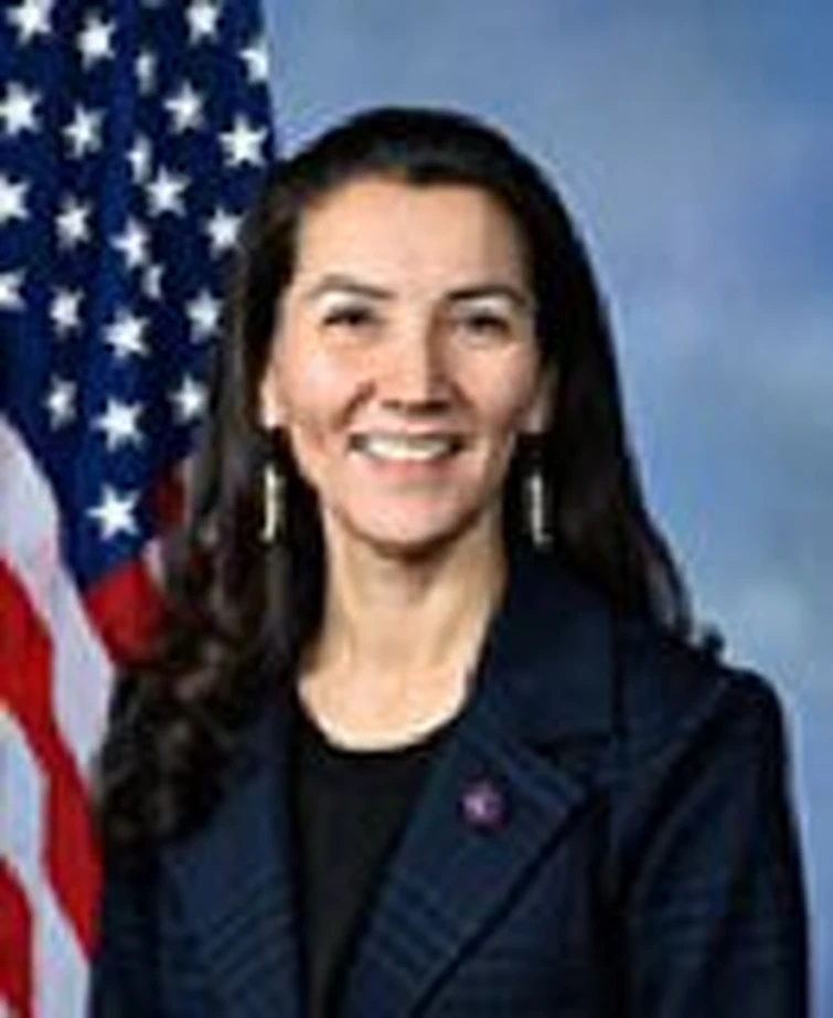 Mary Peltola has a secret official portrait | Fandom