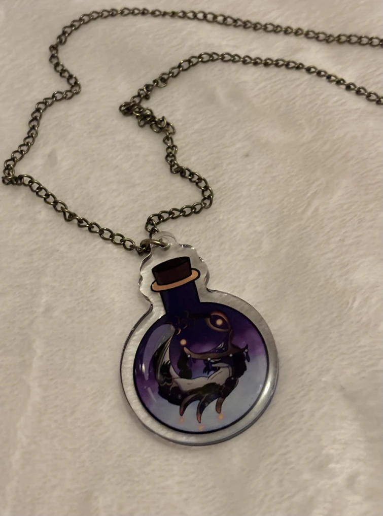 Amolis necklace reee | Fandom