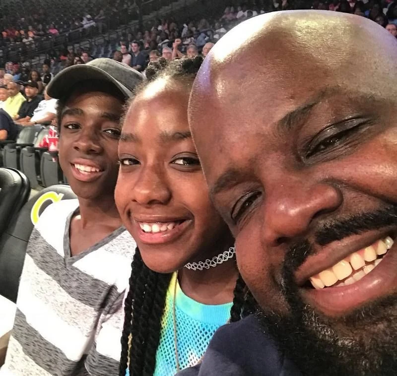 FLASHBACK PHOTO - CALEB AND HIS FATHER AND SISTER | Fandom
