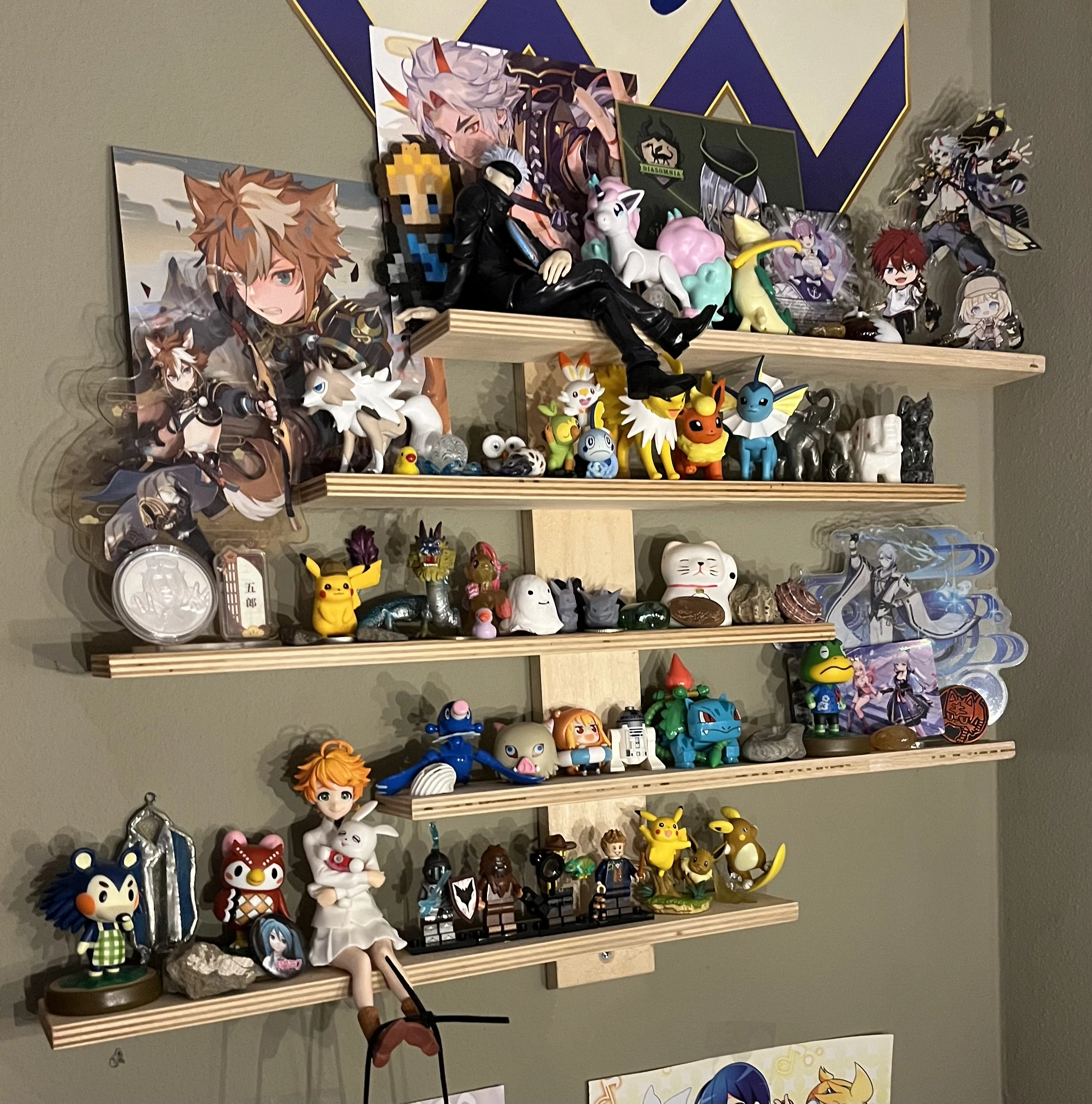 trinket shelf!! | Fandom
